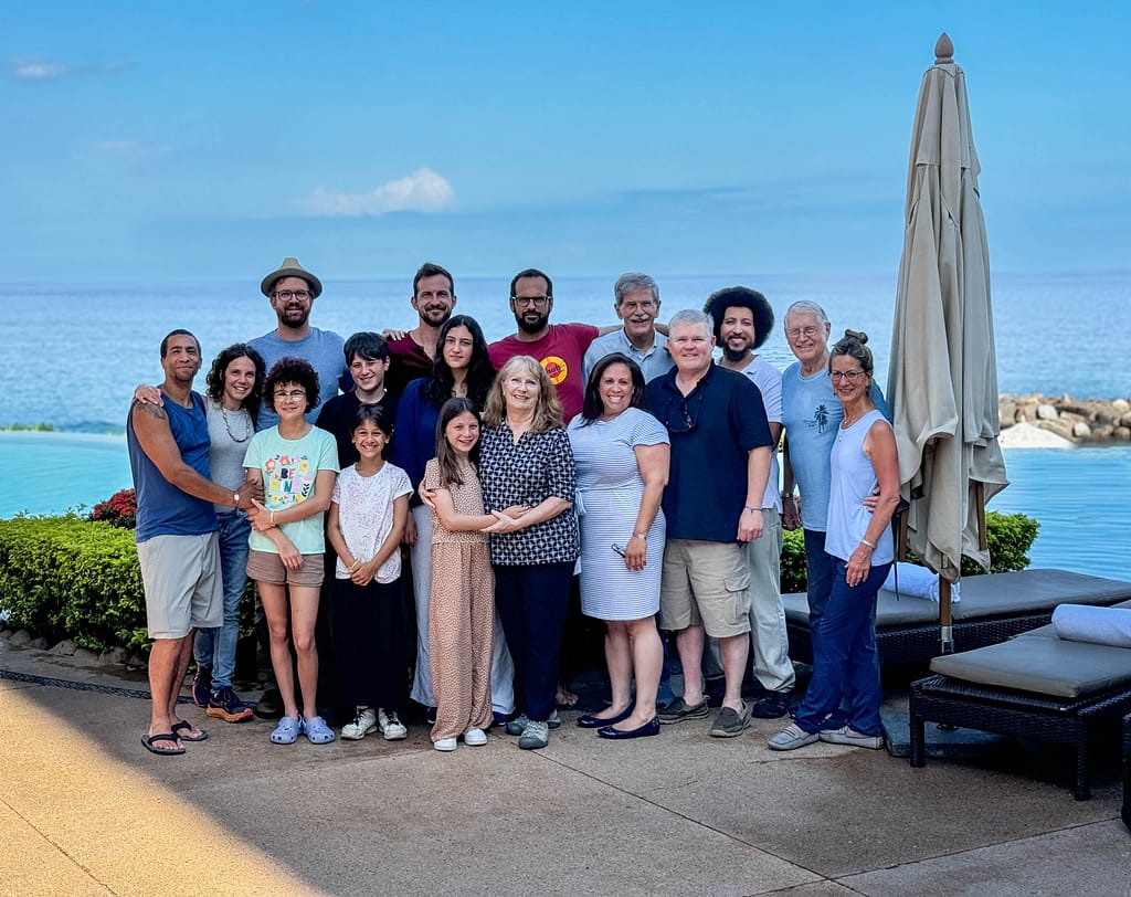 Planning the Ultimate Family Reunion: 10 Essential Steps ...